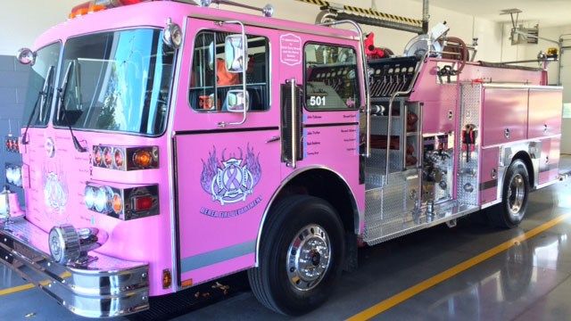 Berea FD dedicates pink fire truck for cancer awareness - FOX5 Vegas - KVVU